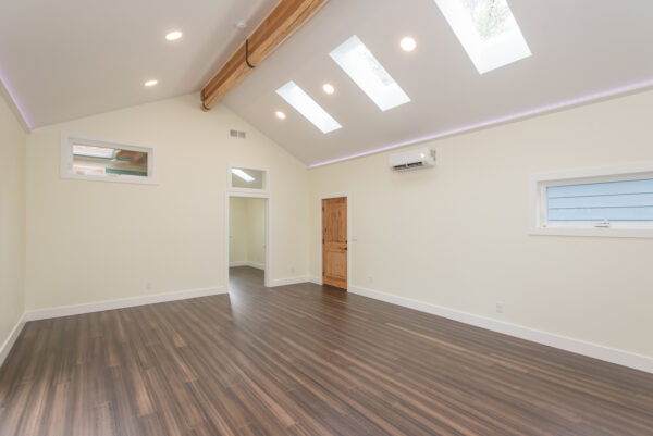 Attached vs. Detached ADU - Professional Comparison